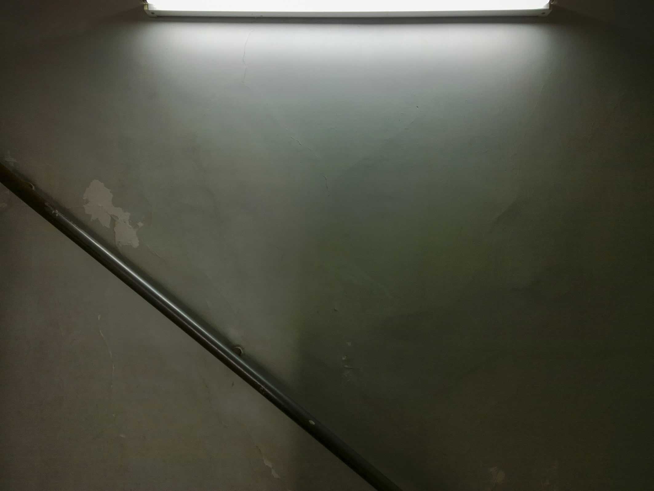 دمی با «داربست»؛ درباره‌ی نمایشگاهِ عکس مهران مهاجر - حرفه: هنرمند